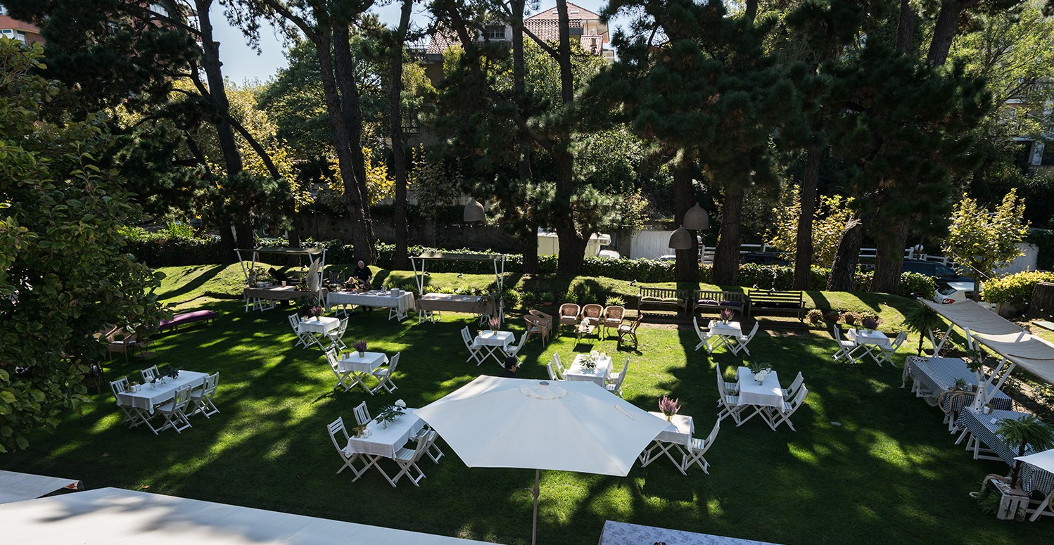 Restaurante Deluz, tu día en el Sardinero. - Bodas, Eventos y Catering